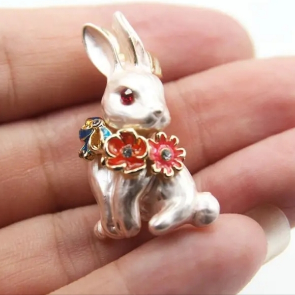 Jewelry | Bunny Rabbit Brooch White Cute | Poshmark